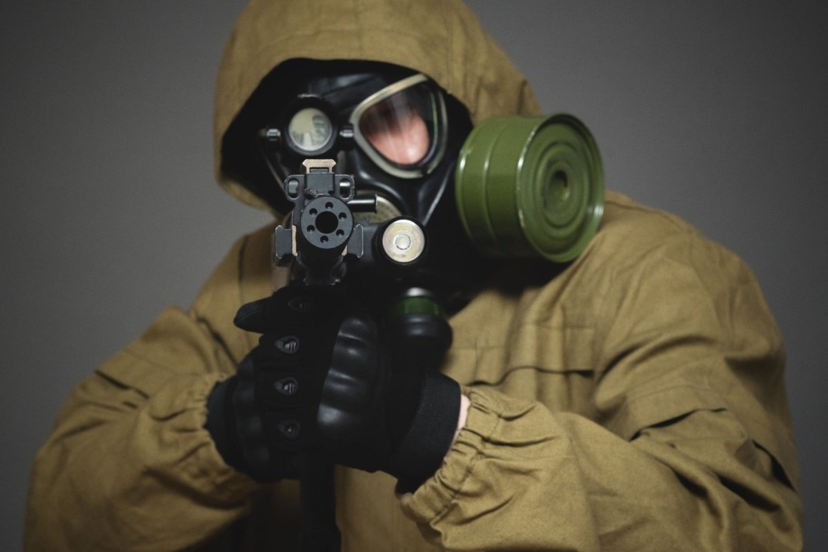 Airsoft Gas Mask Loadout